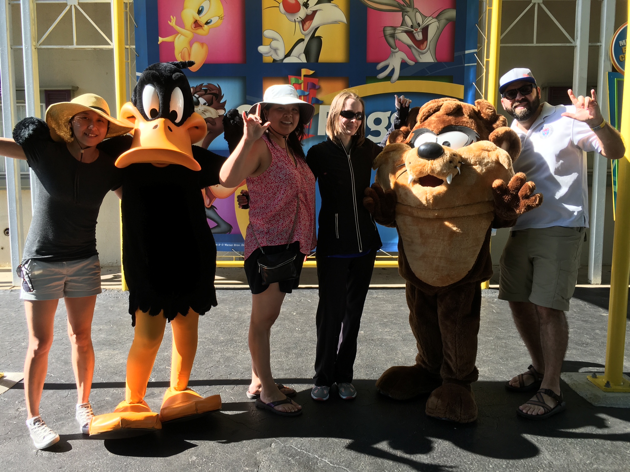 Deaf Awareness Day at Six Flags // SLA Profiles (2016) // Blog Network ...